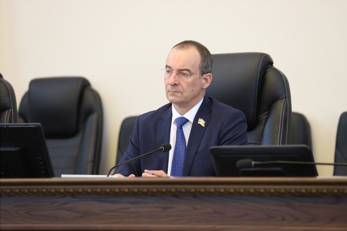 В Анапе под председательством Юрия Бурлачко стартовала 42-я Конференция ЮРПА - RuNews24.ru - 03. ...