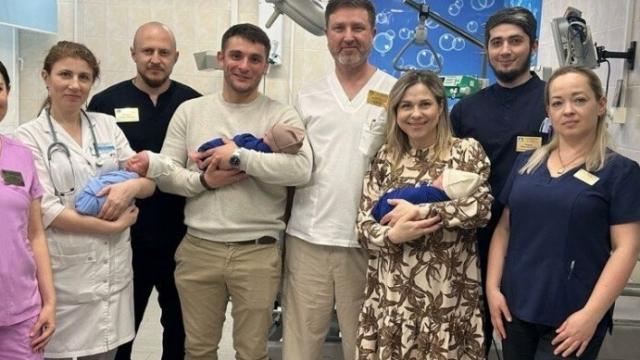 Один шанс на 200 млн. Как дважды бабушка стала мамой тройняшек. Чудеса из Ростова - RuNews24.ru ...