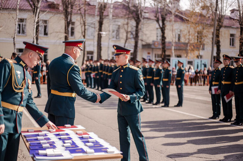 «Ключи отдал ее любовник». Как неверная жена забрала всё у трижды раненого героя СВО - RuNews24 ...