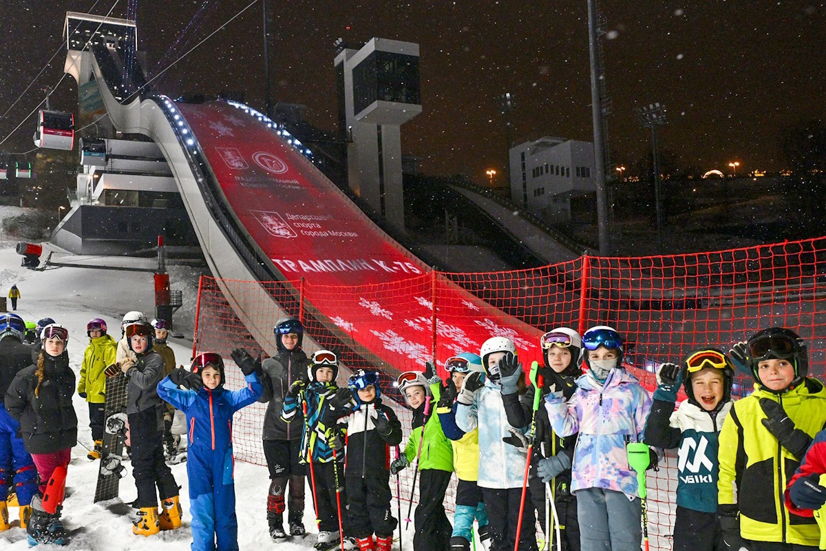 На Воробьевых горах в Москве открыли после реконструкции обновленный ...