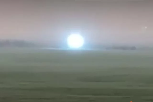 „Piorun kulisty” uchwycony na filmie po burzy w Kanadzie – PRZYRODA , POGODA, KLIMAT